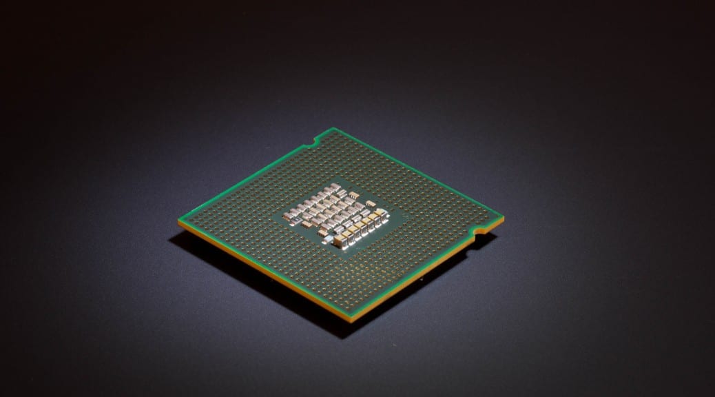 המדריך המלא למעבדים של אינטל - החיבור